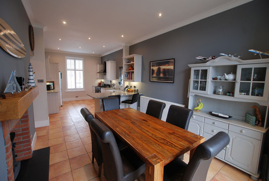 Troon, “Cladach”, South Beach, KA10 6EG : Black Hay